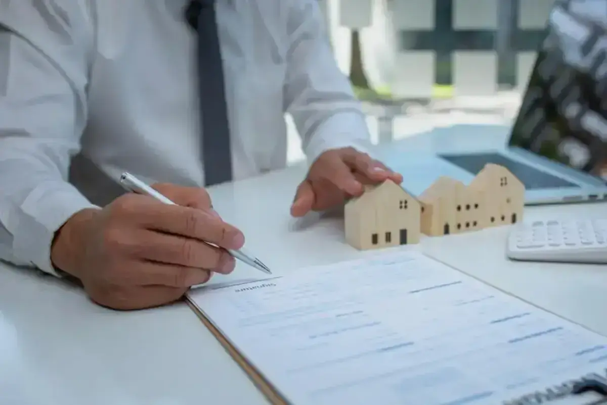 What Is A Conveyancer? | Simples!